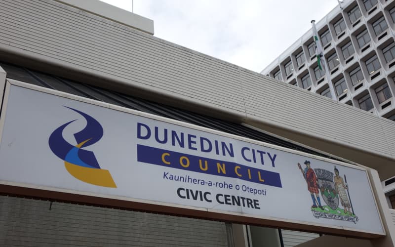 Dunedin council back pedals on cycle project | RNZ
