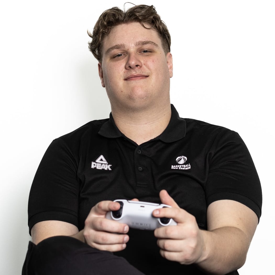 Gamers prepare for tilt at world title | RNZ News