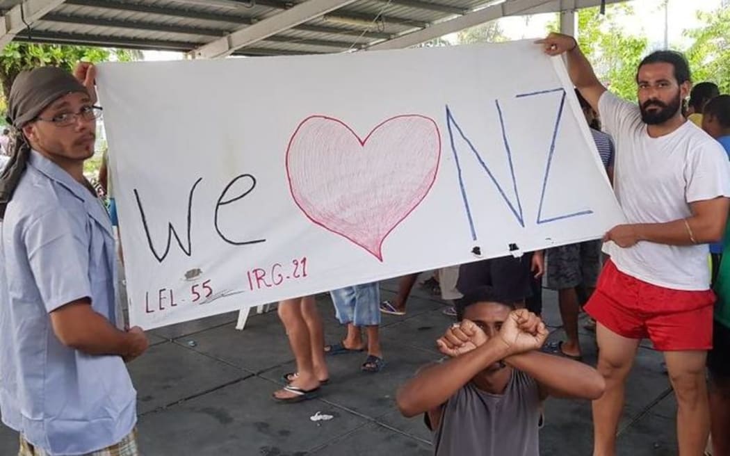 Australia could agree to send Manus, Nauru refugees to NZ - reports ...