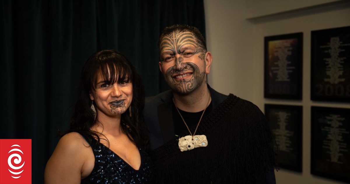 Ka Hao and Rob Ruha take out 2022 APRA Silver Scroll | RNZ