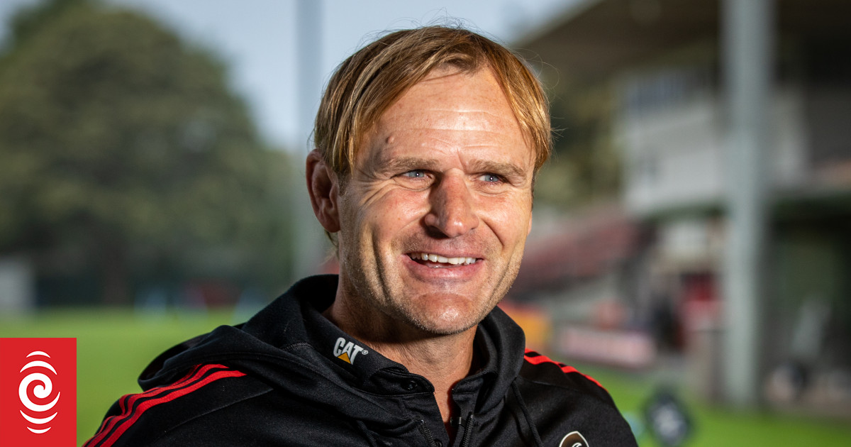 Razor says goodbye to the Red and Black | RNZ News