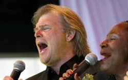 John Farnham's memoir The Voice Inside gives fans greater insight into ...