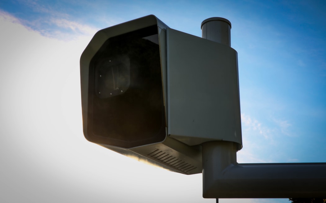 Old speed cameras miss catching some drivers, documents show | RNZ News