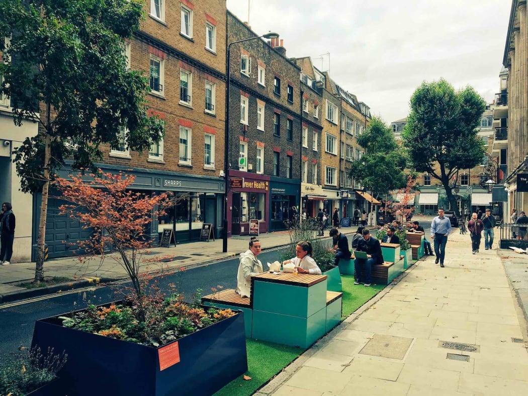 Lucy Saunders - Bringing healthy streets to cities | RNZ