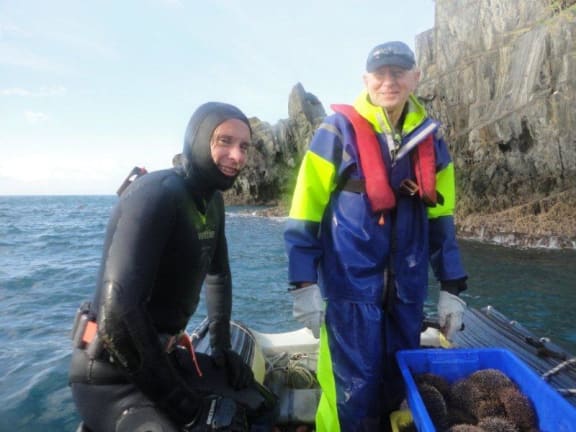 Commercial Paua Divers | A Gallery from Extreme Diving in New Zealand ...