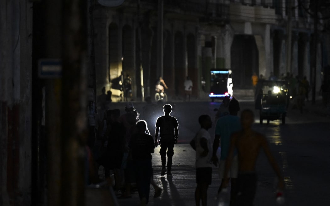 Cubans prepare for 'invasion' as US escalates tensions with long ...