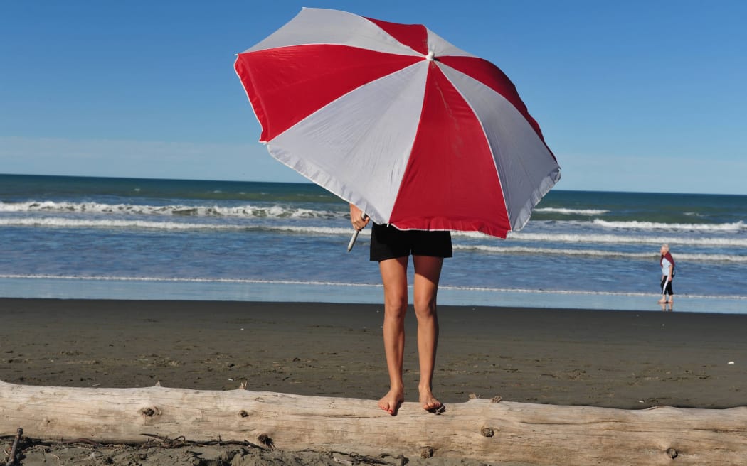 Experts urge extra care in the sun as UV levels in NZ higher than last ...