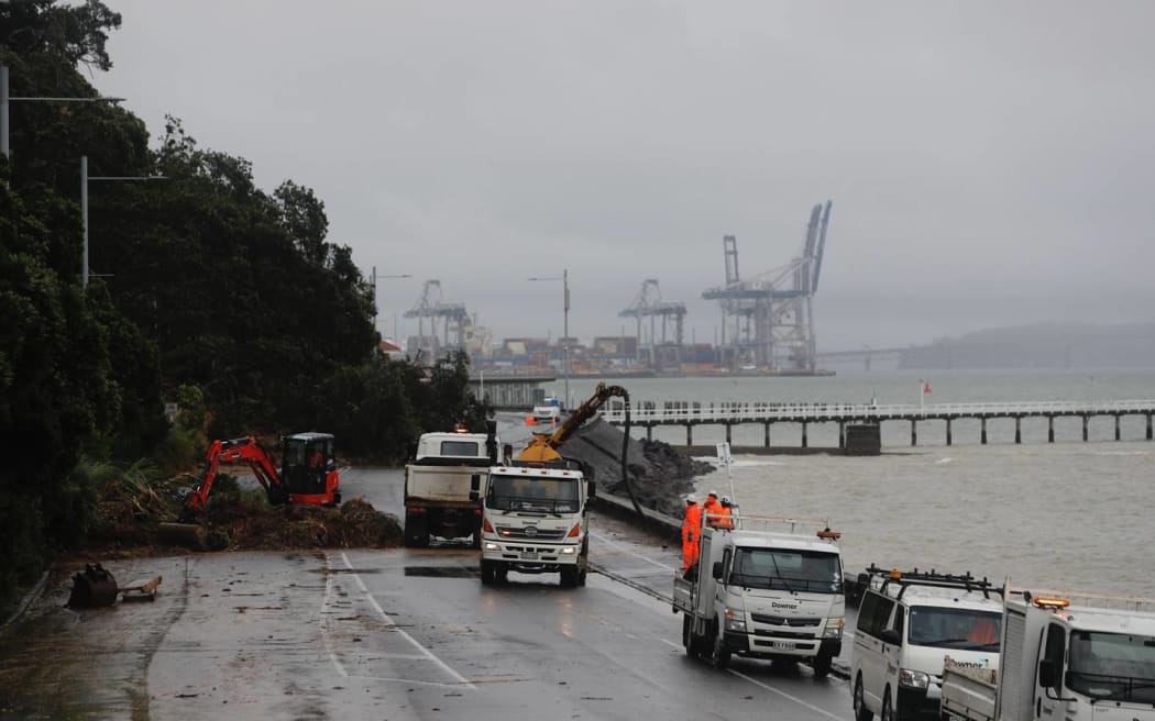 Forecasters on alert as fresh potential cyclone looms | RNZ News