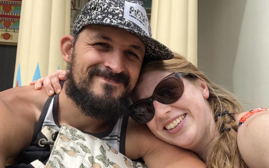 Auckland couple going without to help homeless youth | RNZ News