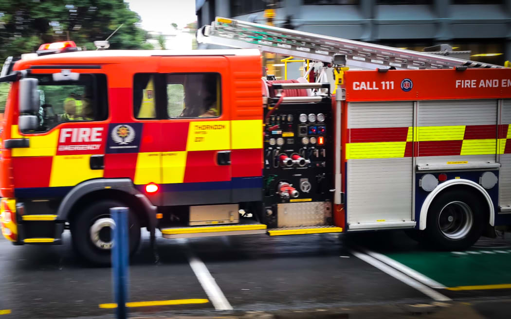 Firefighters put out blaze in industrial area in Christchurch | RNZ News