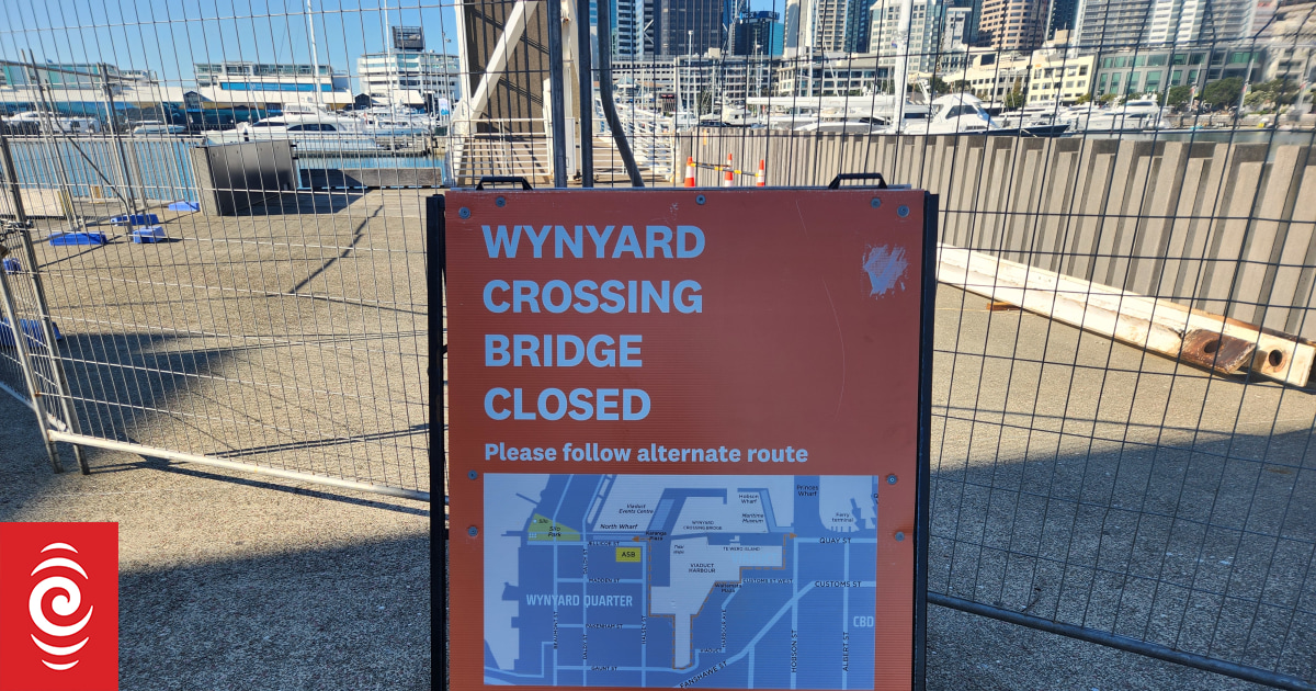 Auckland's Wynyard crossing bridge expected to re-open this week | RNZ News