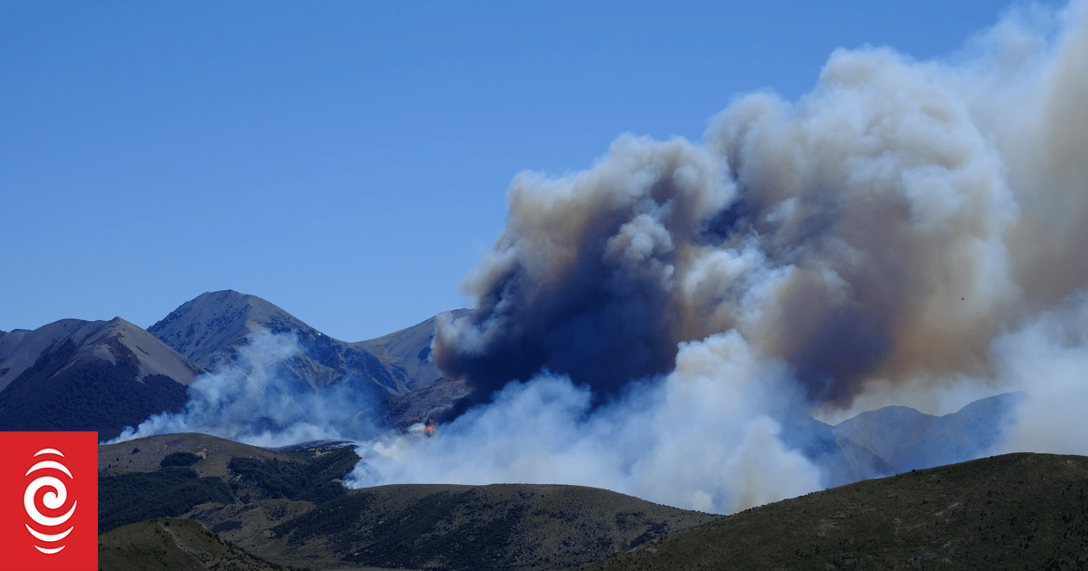 Cause of Bridge Hill fire found, as winds fan flare ups at West Melton ...
