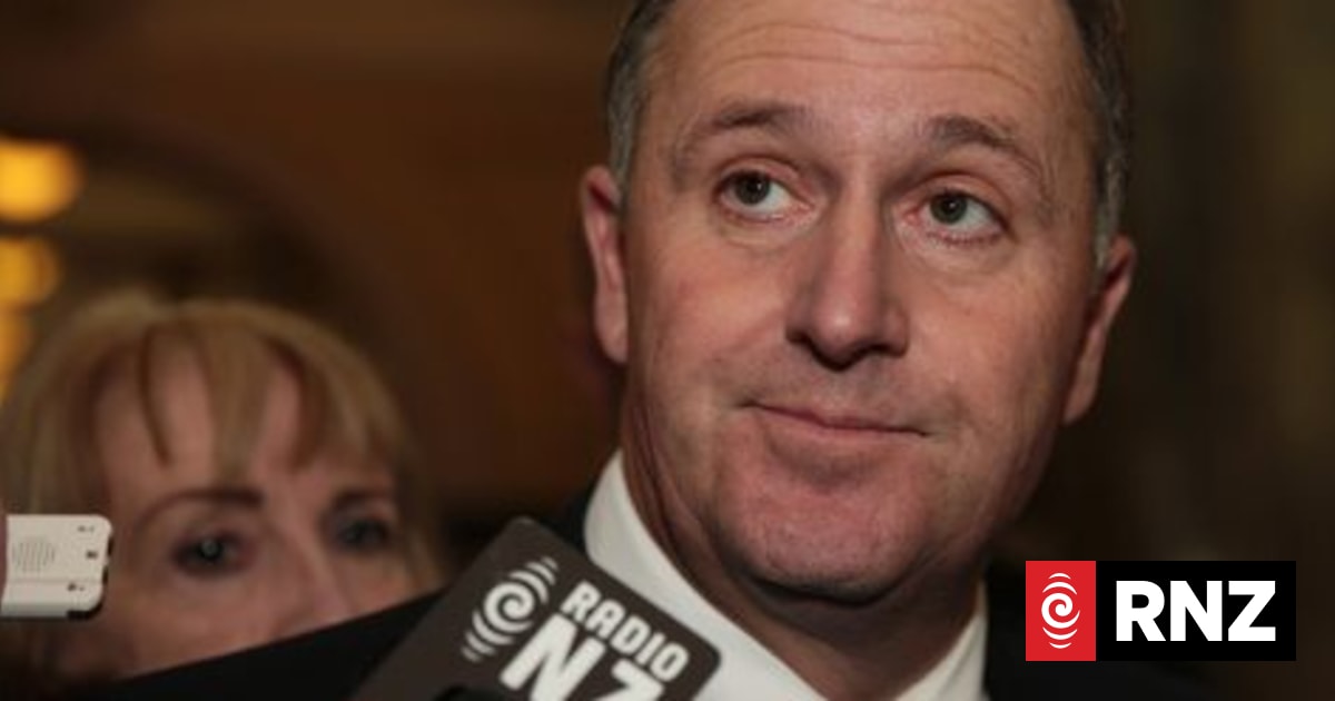 Key, English distance themselves from Collins | RNZ