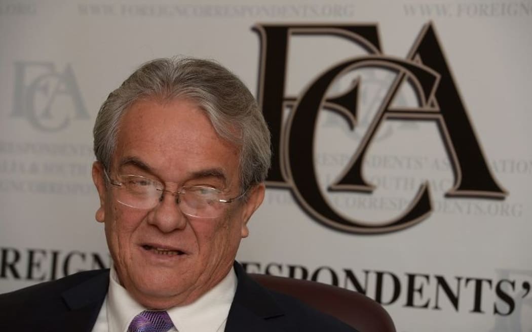 Greenpeace joins throngs honouring Tony de Brum | RNZ News