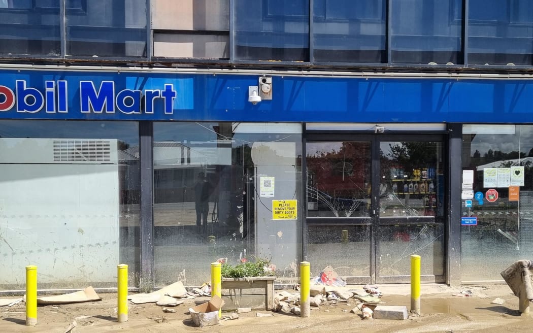 Photo essay: Cyclone Gabrielle's aftermath in Hawke's Bay | RNZ News