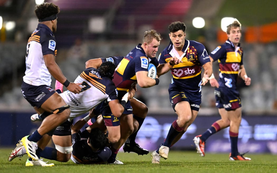 Brumbies beat Highlanders, booking Super Rugby semi-final | RNZ News