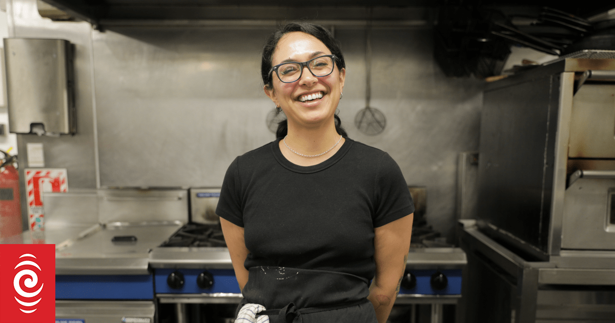 The Wellington chef creating hundreds of gourmet dinners with rescued ...