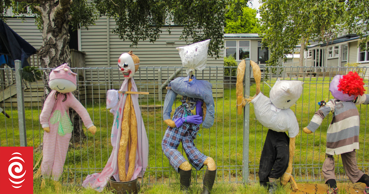 This Weekend: Scarecrow's Big Day Out | RNZ