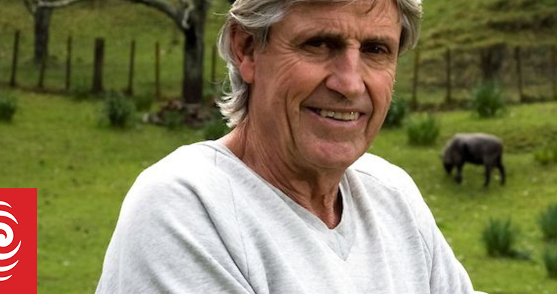 Tributes for Footrot Flats creator Murray Ball | RNZ News