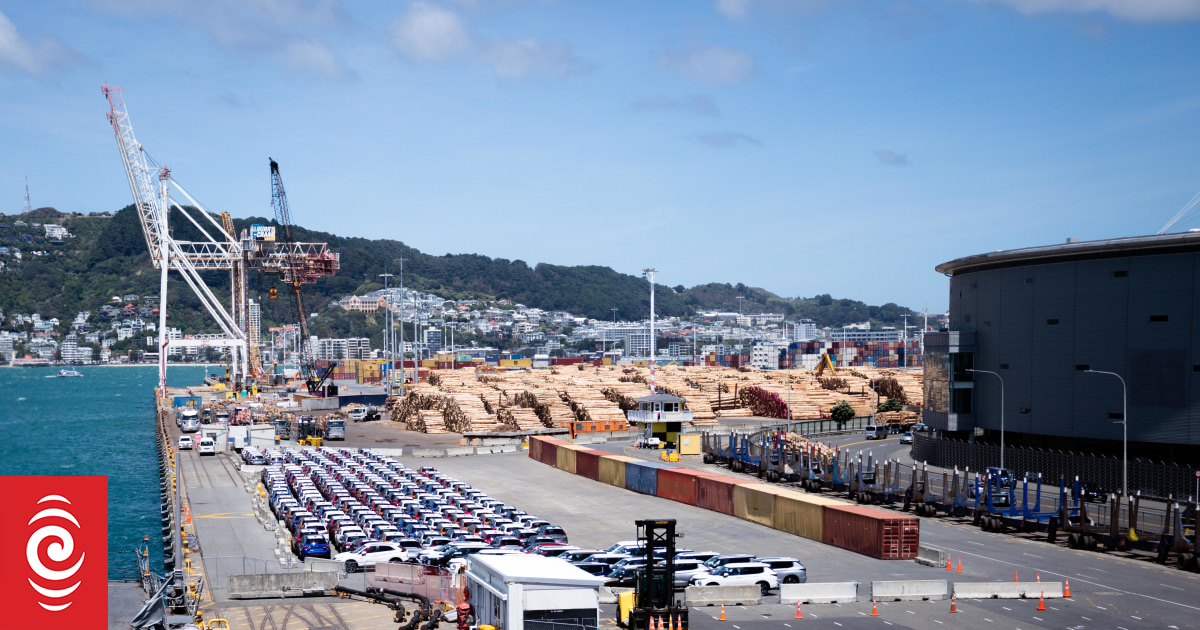 Container ship breaks down, drifts out of shipping channel in ...