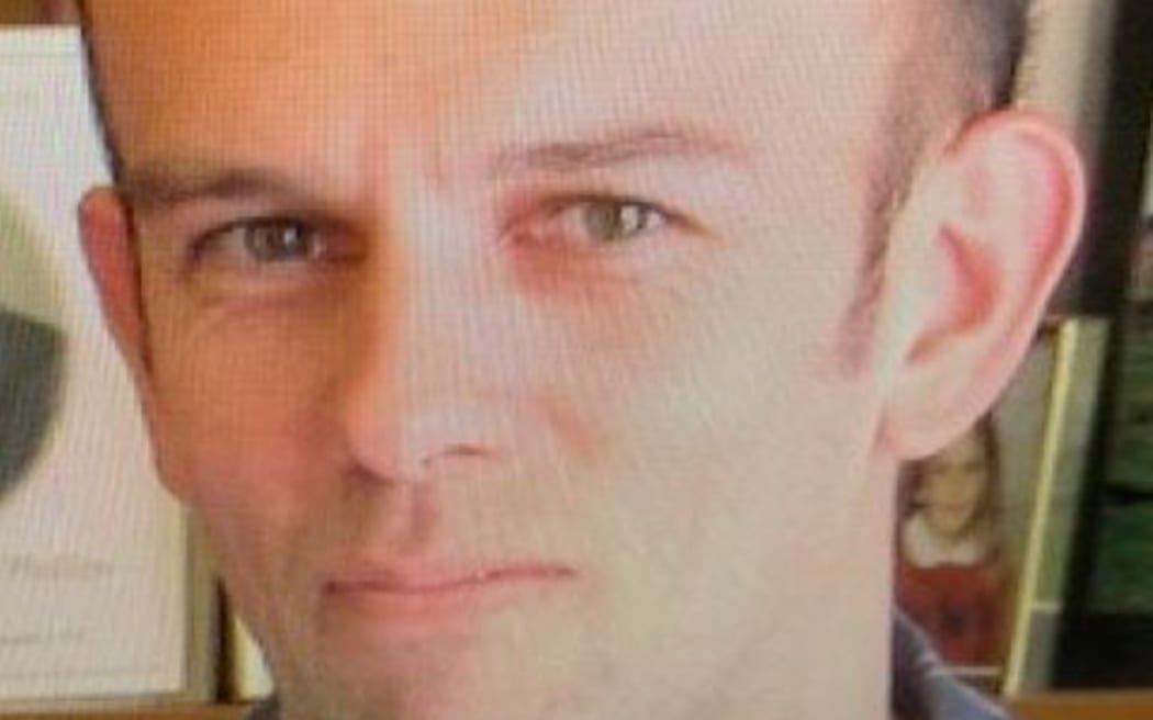 Mayor's plea to fugitive Tom Phillips: 'These charges are serious ...