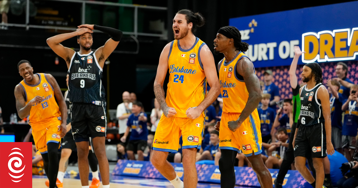 NZ Breakers crash to one-point NBL loss to Brisbane Bullets | RNZ News