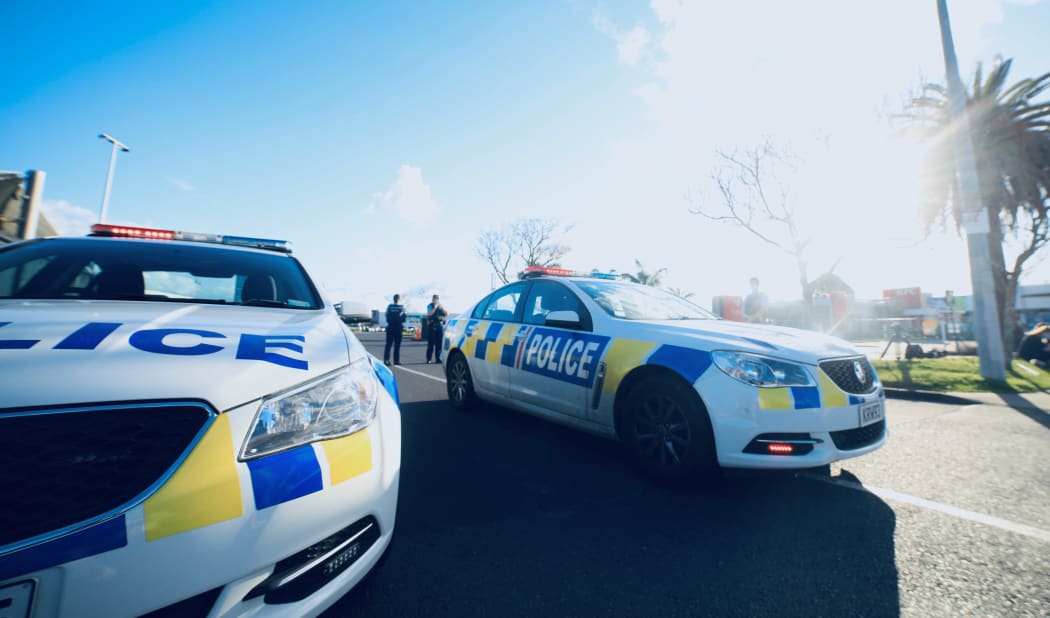 West Auckland locals alert and cautious as gun violence increases | RNZ ...