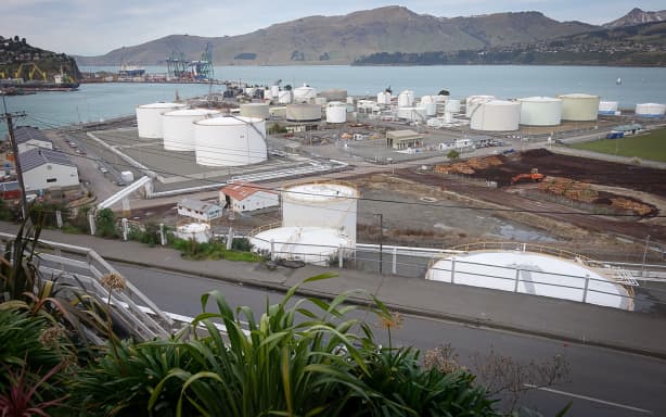 Oil tank risk to Lyttelton residents | RNZ