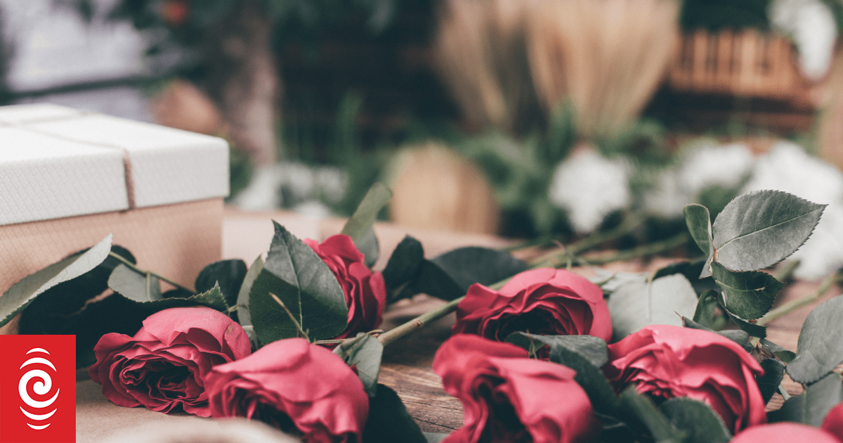 Is it better to break up before or after Valentine's Day? | RNZ News