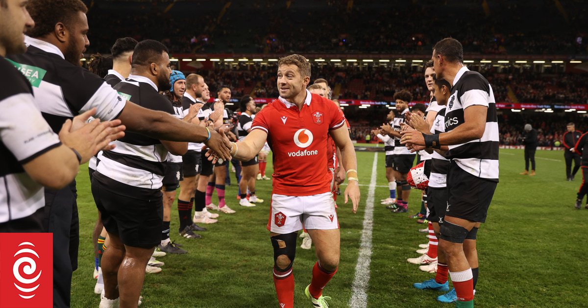 Welsh veteran Halfpenny signs one-season Crusaders deal | RNZ News