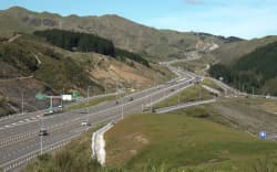 Transmission Gully review ongoing two years after it opened | RNZ