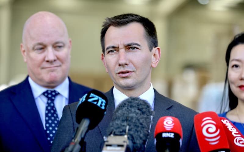 Coalition 'working well' despite recent email clash, Simeon Brown says ...