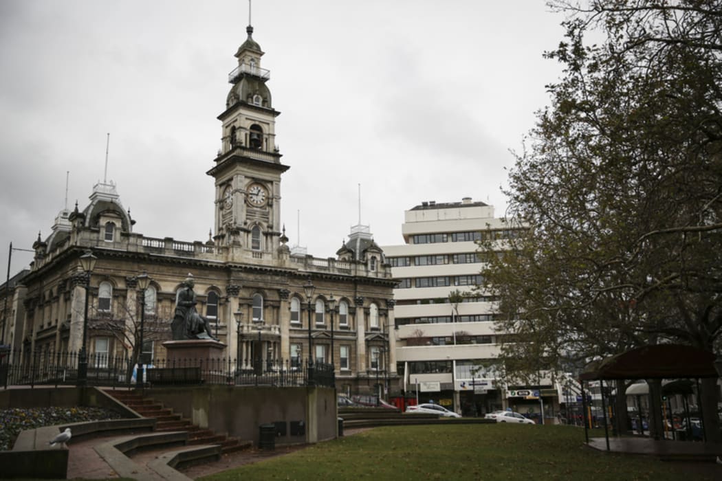 Dunedin takes most beautiful city award | RNZ News