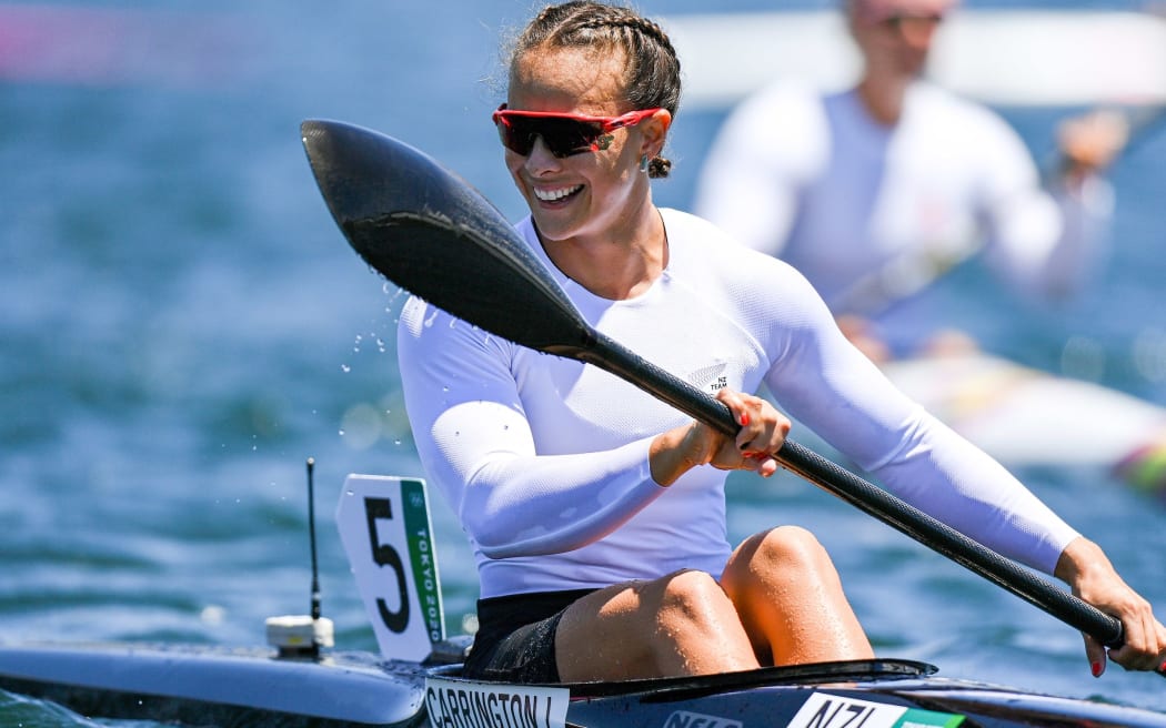 Lisa Carrington: Superstar canoeist made a dame | RNZ News