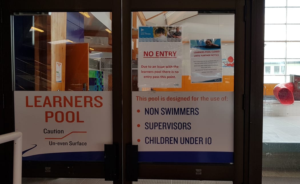 Lower Hutt pool stayed open despite quake risk | RNZ News