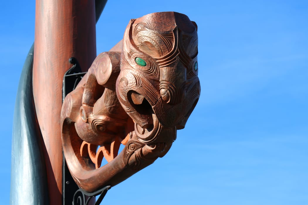 Island's significance recognised with Māori carving | RNZ News