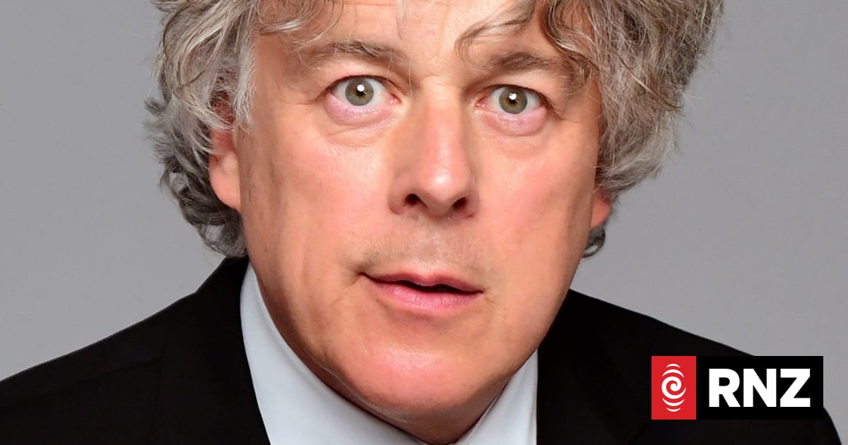 Alan Davies' live comedy show is a safe space for fellow sexual abuse ...