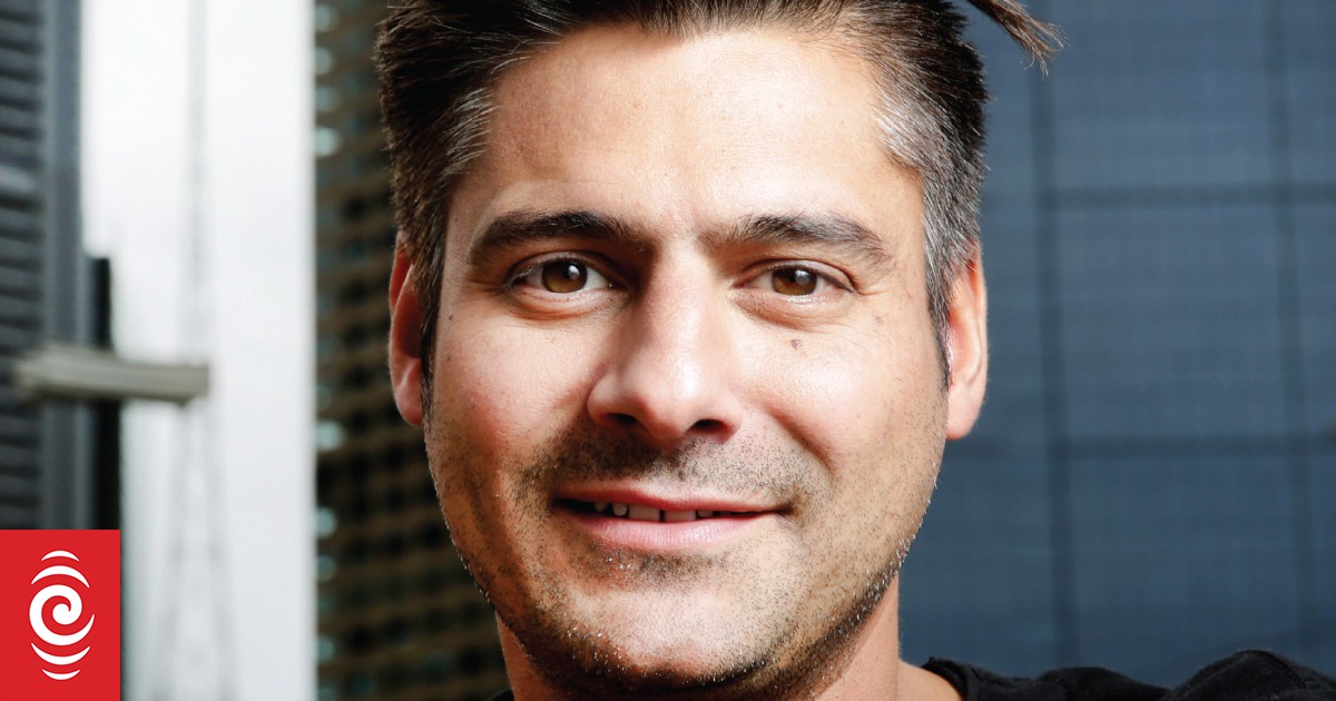 Comedian Danny Bhoy touring again down under | RNZ