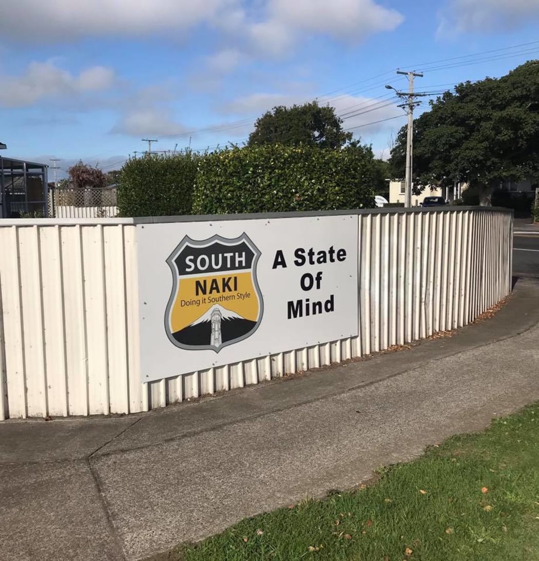 South Taranaki mayoral candidate under fire for 'Naki' branding | RNZ News