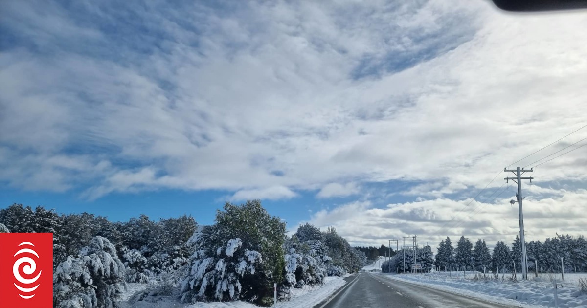 Weather: Cold snap continues with -5.9C low and rain in the North | RNZ ...