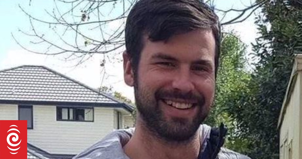 Police were justified shooting at man 12 times - IPCA | RNZ News