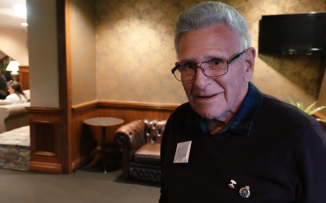 'New Zealand should say sorry' - sailors posted to watch nuclear tests ...