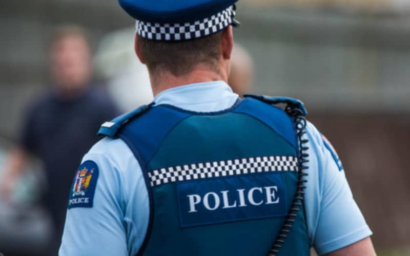 Man dies at popular Auckland beach | RNZ