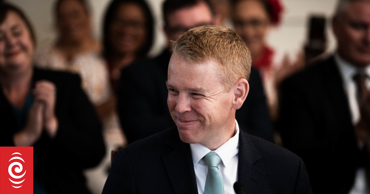 Chris Hipkins: The rise and fall of 'the boy from the Hutt' | RNZ News