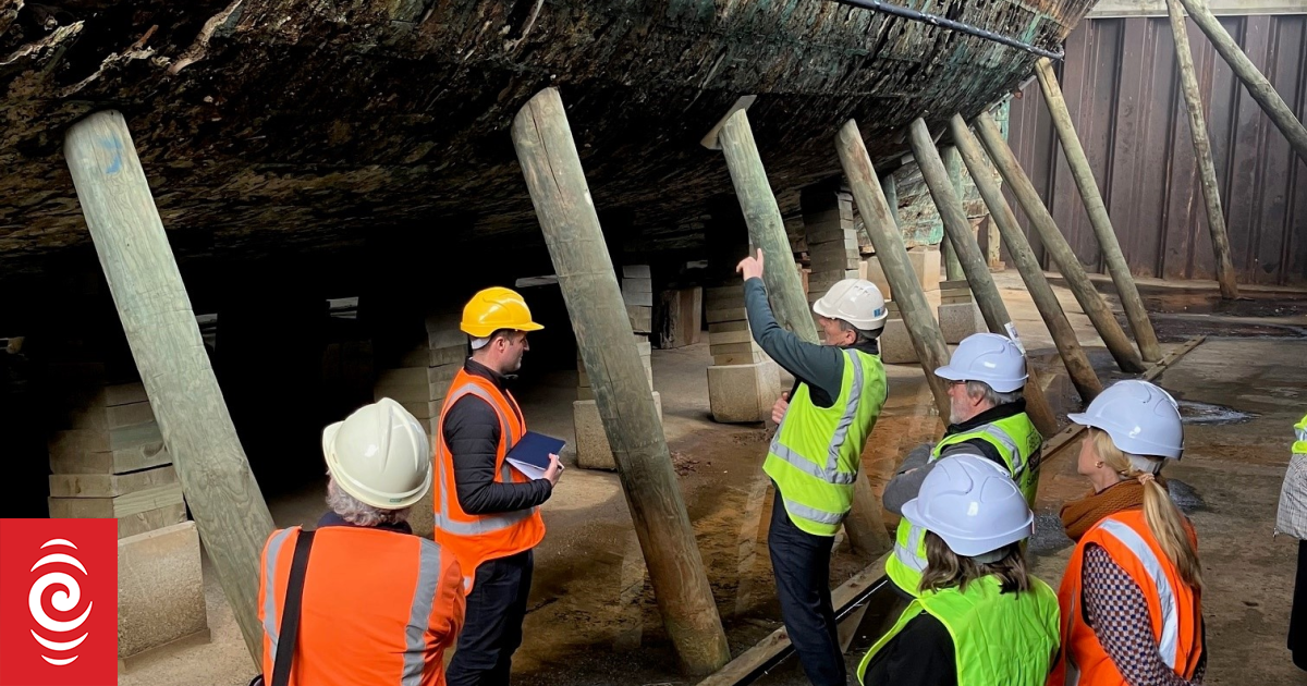 Experts ponder preservation of historic Edwin Fox at Picton | RNZ News