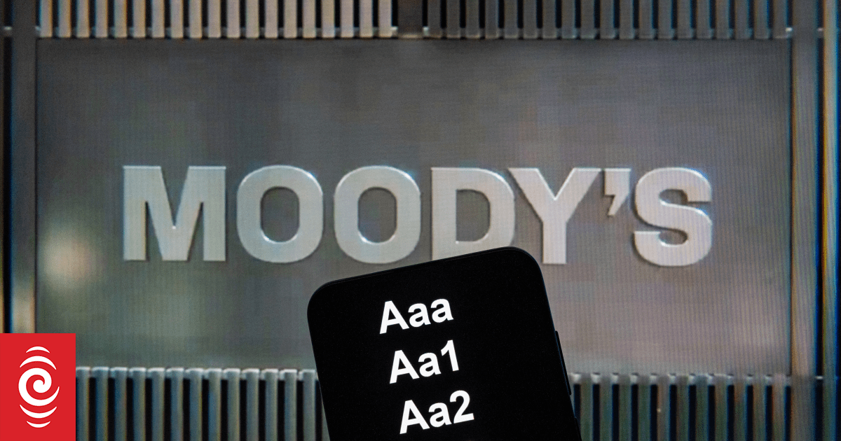Moody's pushes US out of top triple-A rating club, citing rising debt ...