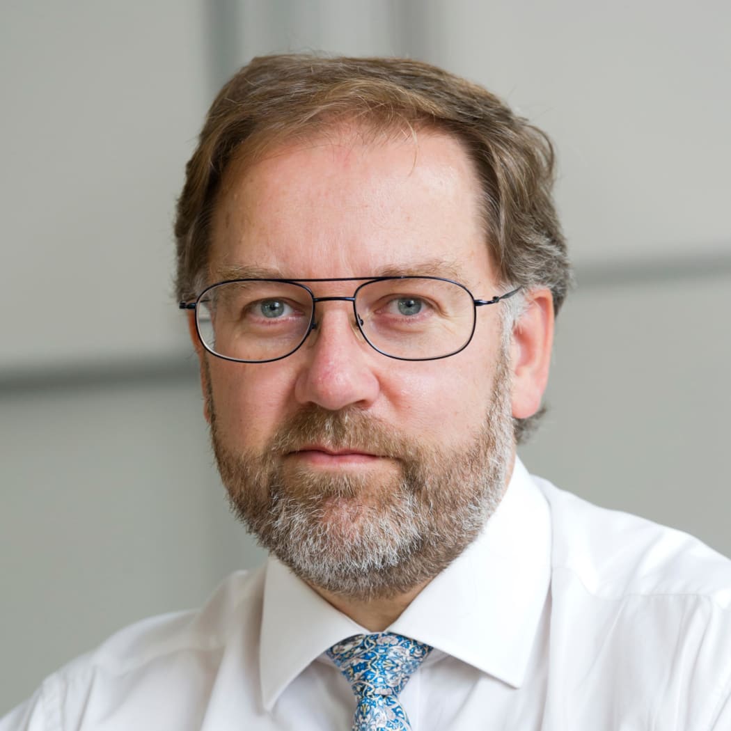 Dr Robin Grimes - the nuclear option | RNZ