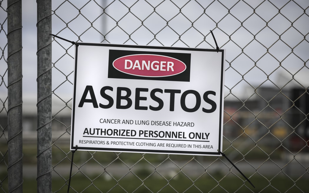Asbestos exposure register should be continued - researcher | RNZ News