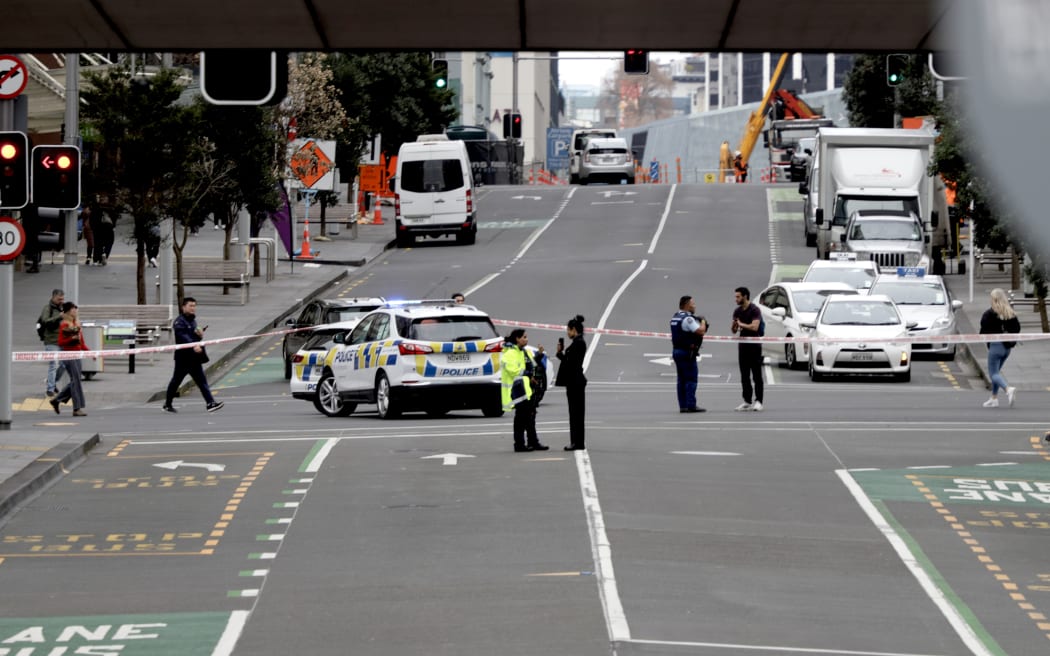Auckland shooting: Police focus on identifying two victims killed by ...