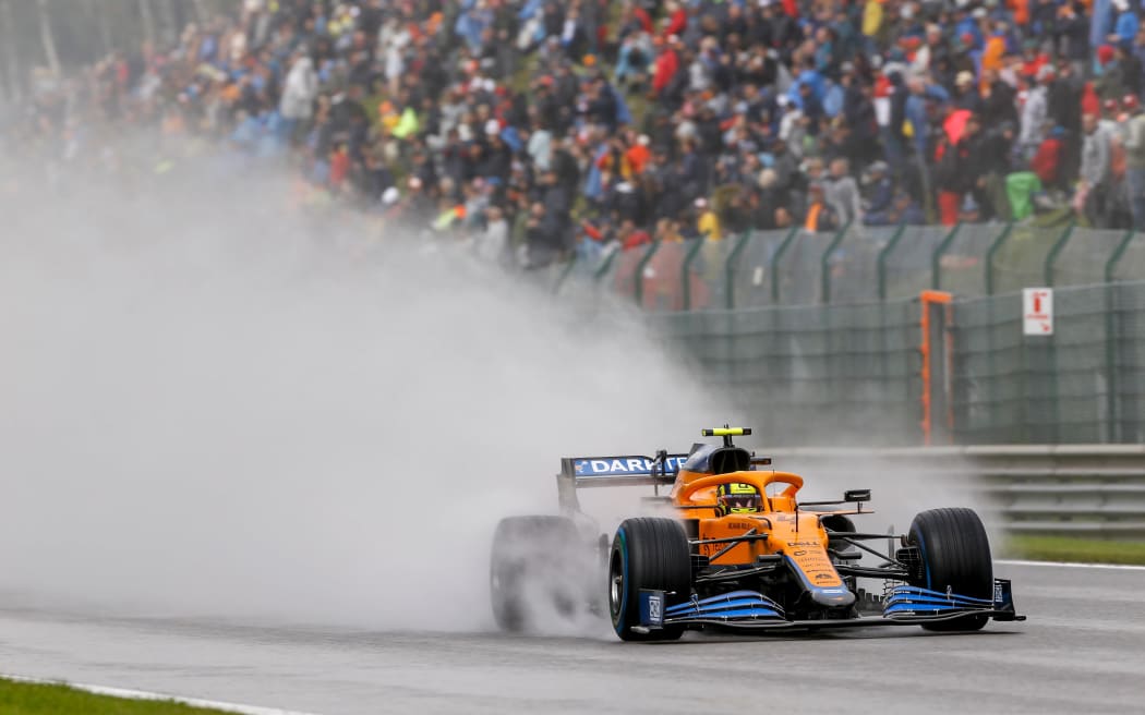 Verstappen wins shortest ever F1 race | RNZ News